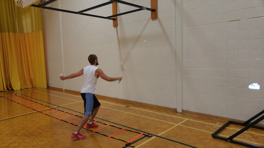 Lunges with badminton bird