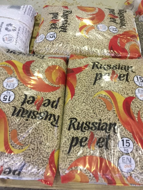 Spruce pellet /Abete Pellet In Italy ash/cenere 0,43% | luckypellets