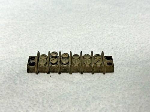 Signal Stat Dual Comm Lightbar Model 9681 - 6 Position Power Terminal ...