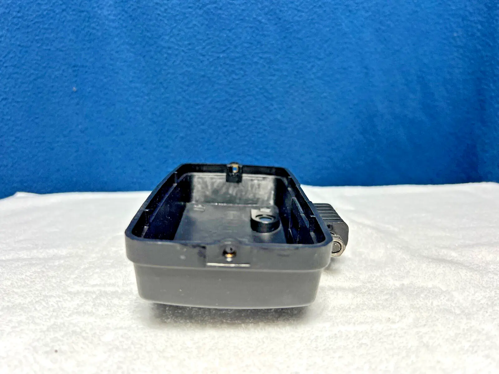 SVP - Signal Vehicle Products Rectangular Grille/Deck Light Housing ...