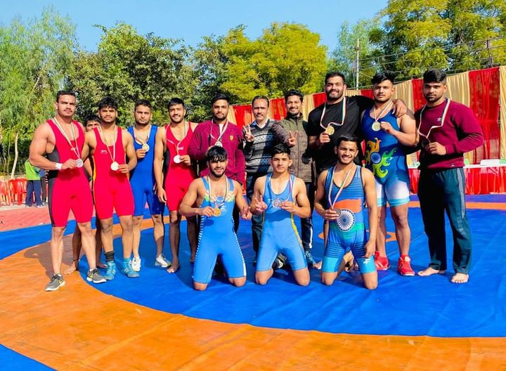 DAV College Chandigarh boys won Punjab University Inter College Overall ...