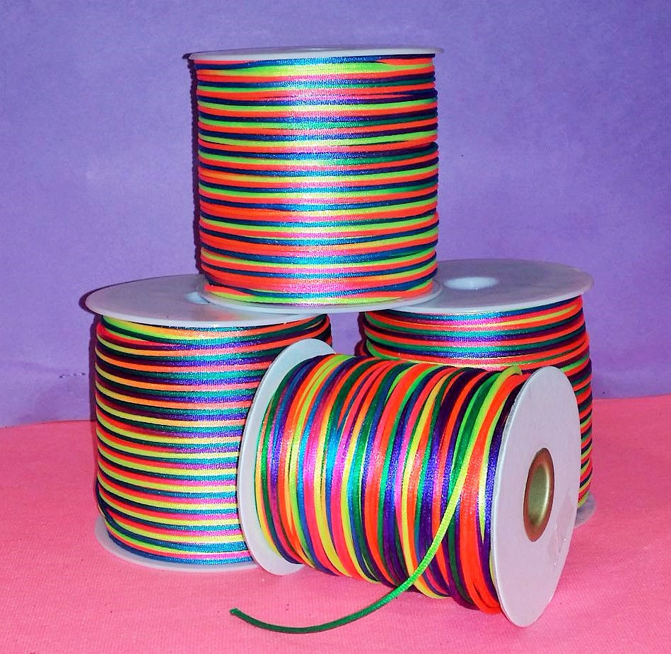 Buy Lanyard and Friendship Bracelet Making Kits At The Lanyard Ladies