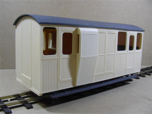 Classic Short Brake Coach | Swift Sixteen