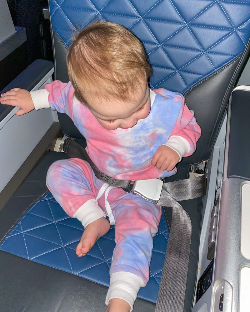 TIPS FOR FLYING WITH A ONE YEAR OLD