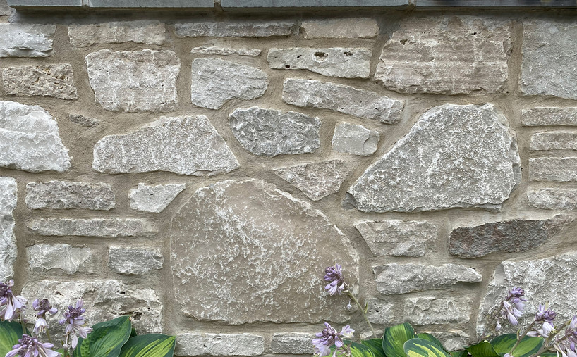 Rustic Rubble | Building Stone Veneer | Oakfield Stone Company