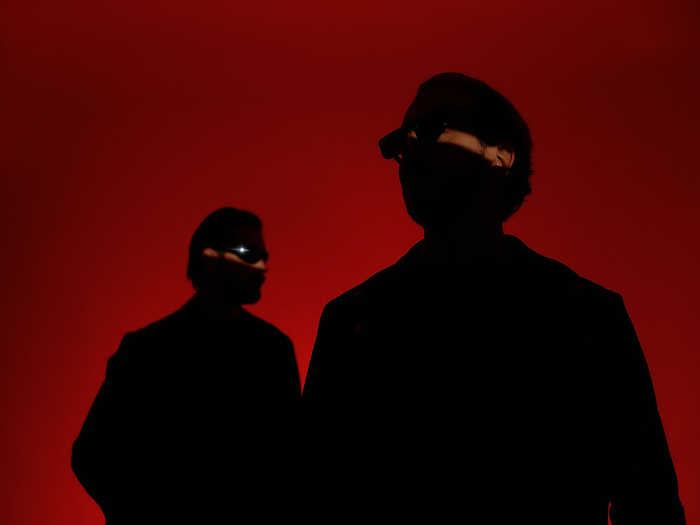 Discover the feel-good energy of Swedish Indie Pop duo JUNG!
