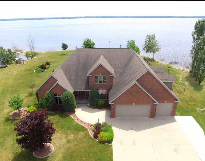 Harbor Point Retreat | Lakefront | 3 Harbor Point Lane, Gladstone, MI, USA