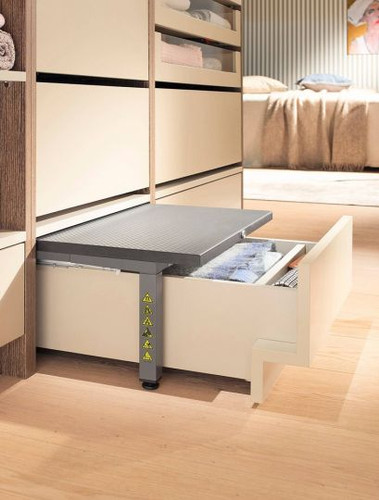 SPACE STEP PULL OUT PLINTH STEP KIT | Skyline Kitchen Comp