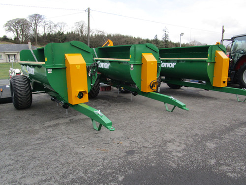 NEW Conor Dung Spreaders | Martinsgarage