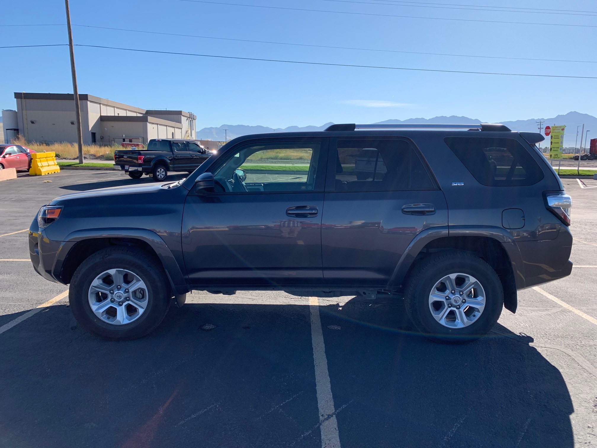 2019 TOYOTA 4RUNNER GRAY 651947 | gbleasing