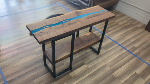 ENTRY WAY OR SOFA TABLE TABLE WITH EPOXY | Piney Woods Custom W