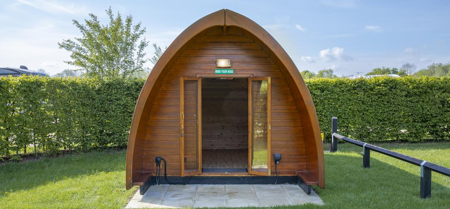 Pods | Fishing | Henlow Bridge Lakes