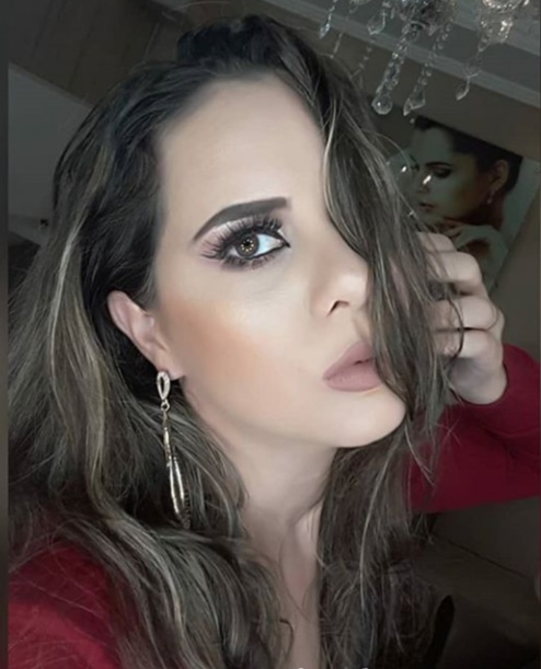 Join "Carla Daniela.blogtu" on the Spaces by Wix App