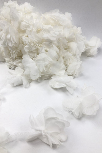100 fleurs en tulles - Blanc | BLK SHOP