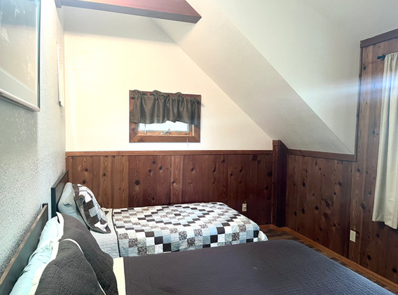 Chalet | Healy Cabins