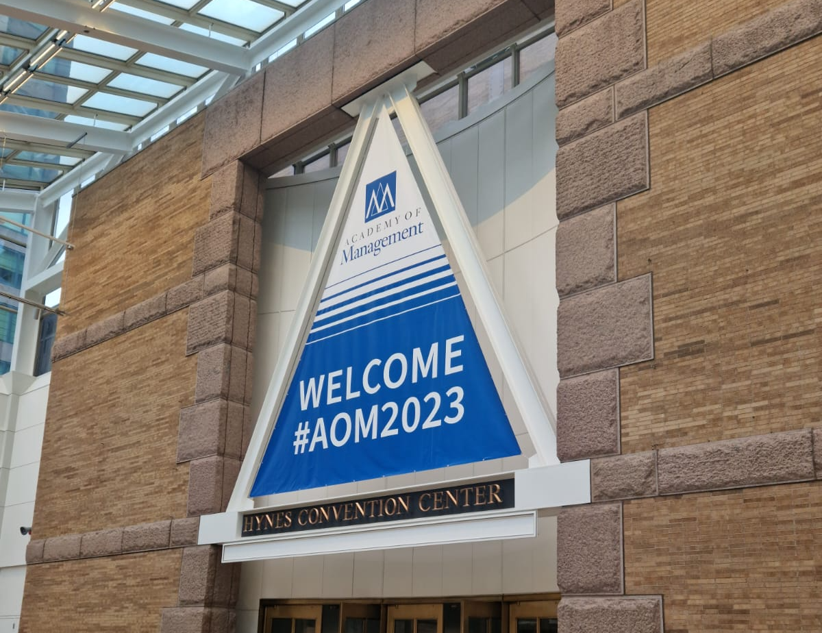 How do Technology Start-ups Transform during Scaling?