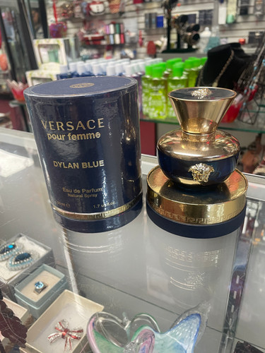 Versace Dylan Blue, Eau de Parfum, For Women (50 ml) | Barbara's Perfumes