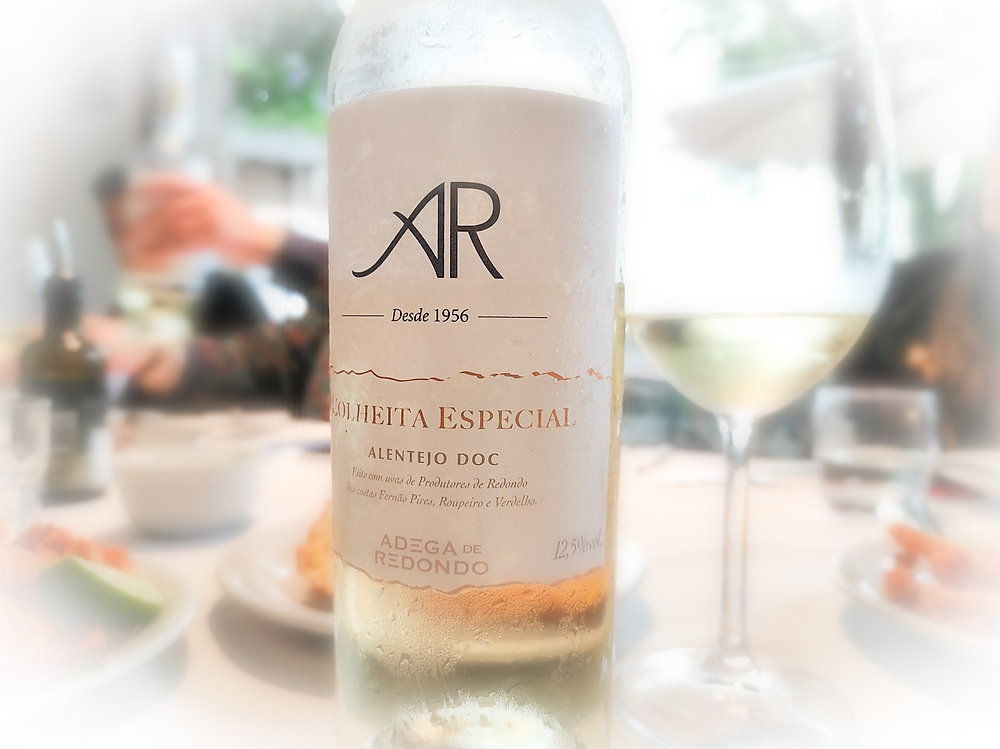 Adega de Redondo lança linha AR