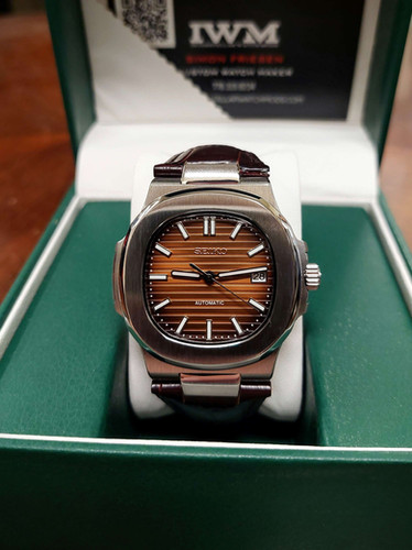 40mm bourbon leather Nautilus mod | Interstellar Watches