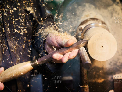 Wood Turning 101 - Introduction to Turning On The Wood Lathe | DIYcave