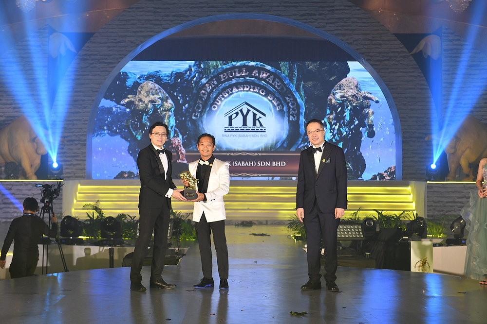 The GOLDEN BULL AWARD 2022 - OUTSTANDING SME