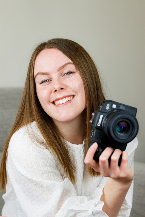 About Holly - Aylesbury Personal Branding & Product Photographer
