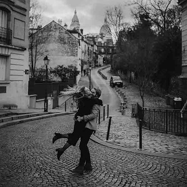 Best Couple Poses | Ultimate Guide for Couple Photoshoot