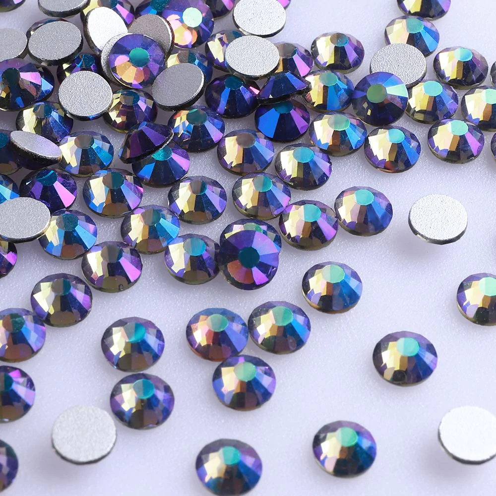 Noble Collection (14 Cut) | Royal Rhinestones | Texas USA