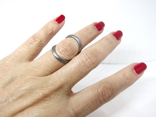 Oxidized Ultimate Splint Ring • Ring Splint • Thin Swan Neck Splint in ...