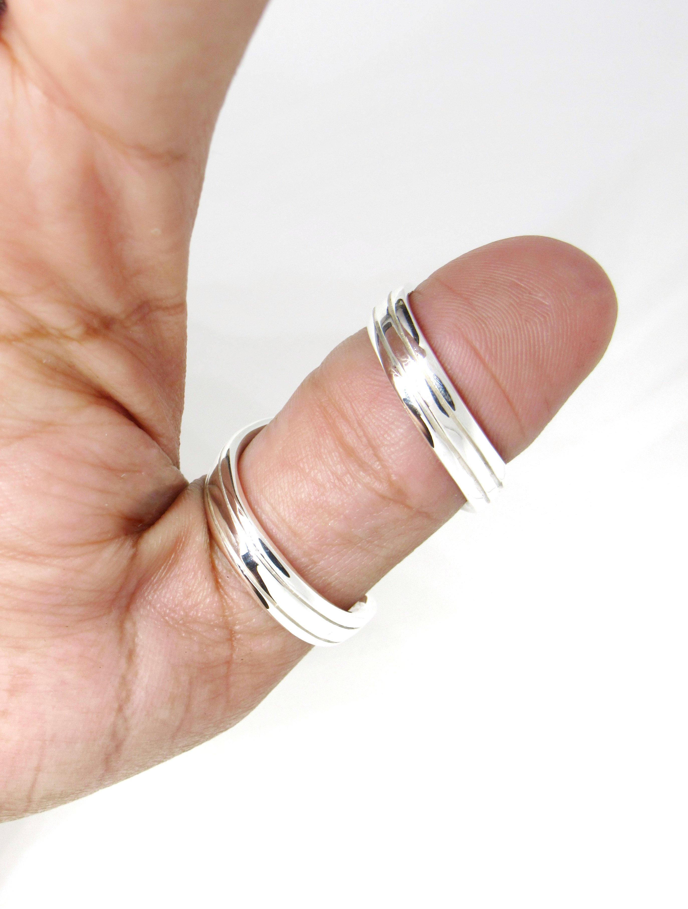 Spiral splint wide band | Evabelle Jewelry