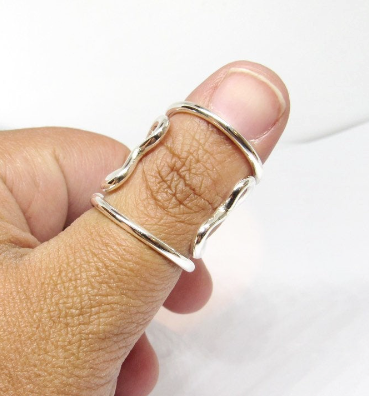 Lateral Deviation Heart Style Finger Ring Splint | Evabelle Jewelry