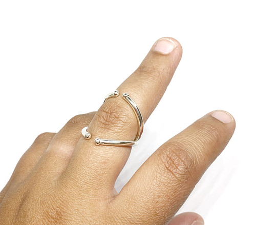 AdjustableSqueeze Swan Splint Ring in Sterling Silver | Evabelle Jewelry