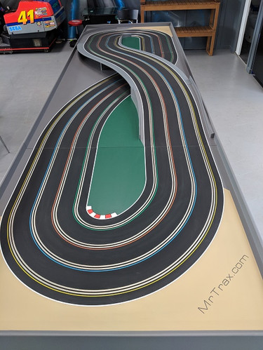 MT-4LSET(LB) Modular Track system - 4 Lanes (3 tables) | Mrslotcar