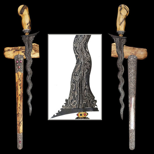Antique, very large Lombok Kala Rau, luk 11 keris, keris – Wilah with ...