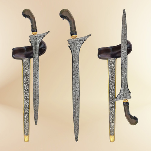 Spiritually powerful Sinom Robyong keris, keris - Pamor Lar Gangsir ...