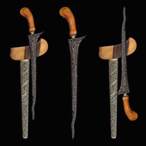 Antique Kebo Kantong - Damar Murub kris, keris - Wilah with 2 rare ...
