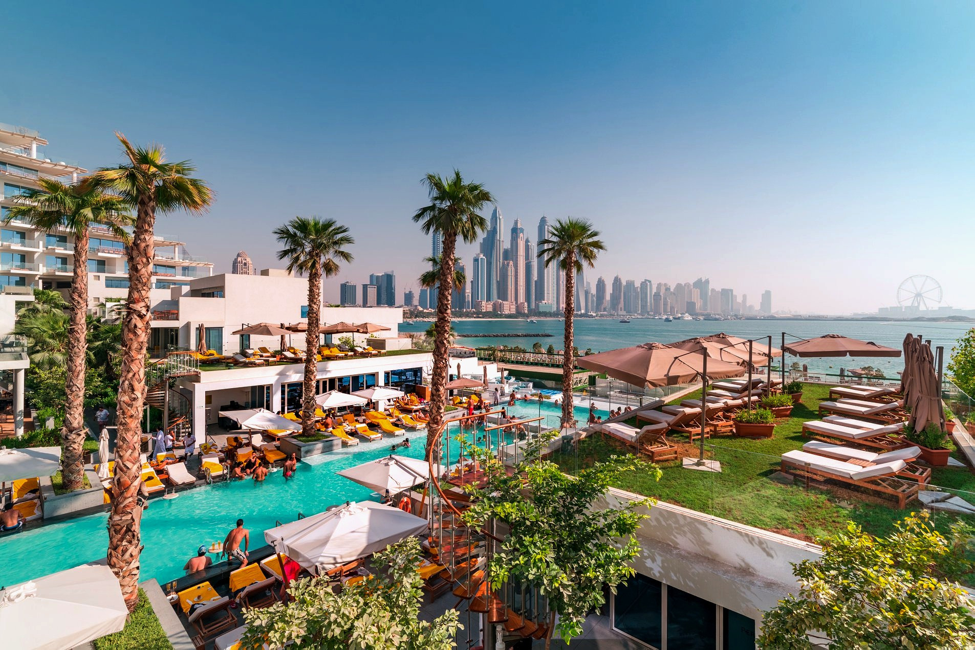 PRAIA FIVE PALM DUBAI I CLUBBING DUBAI I DUBAI DAYLIFE