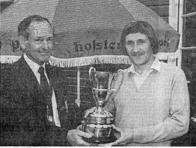 Then & Now: Ian Ross, Thongsbridge bowler