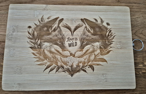 Love is wild, fox chopping board 20 X 30 X 1.3cm Great Gift Idea ...