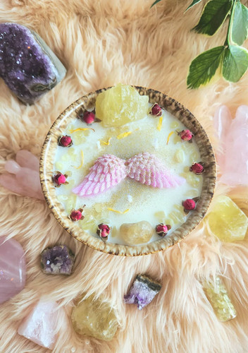 Crystals infused coco candle (I am confident) | CrystaLandnz