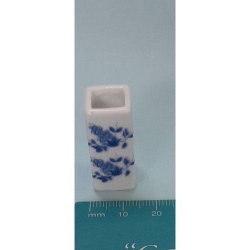 White ceramic rectangular vase with blue flowers | Rainspider Miniature