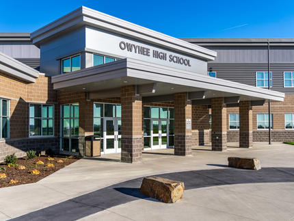 Owyhee High School | basalite-cmu