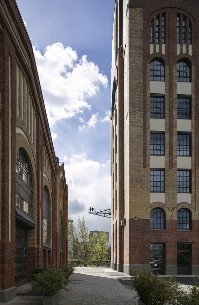 Holzsilo | christoph ingenhoven architects