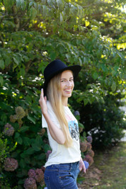 Modeling | Sarah Todd Hammer