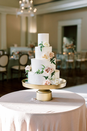 Cake Stand Rental | Cake Envy