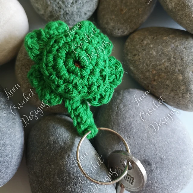 Lucky clover crochet pattern | Luna the Ladybird Cr