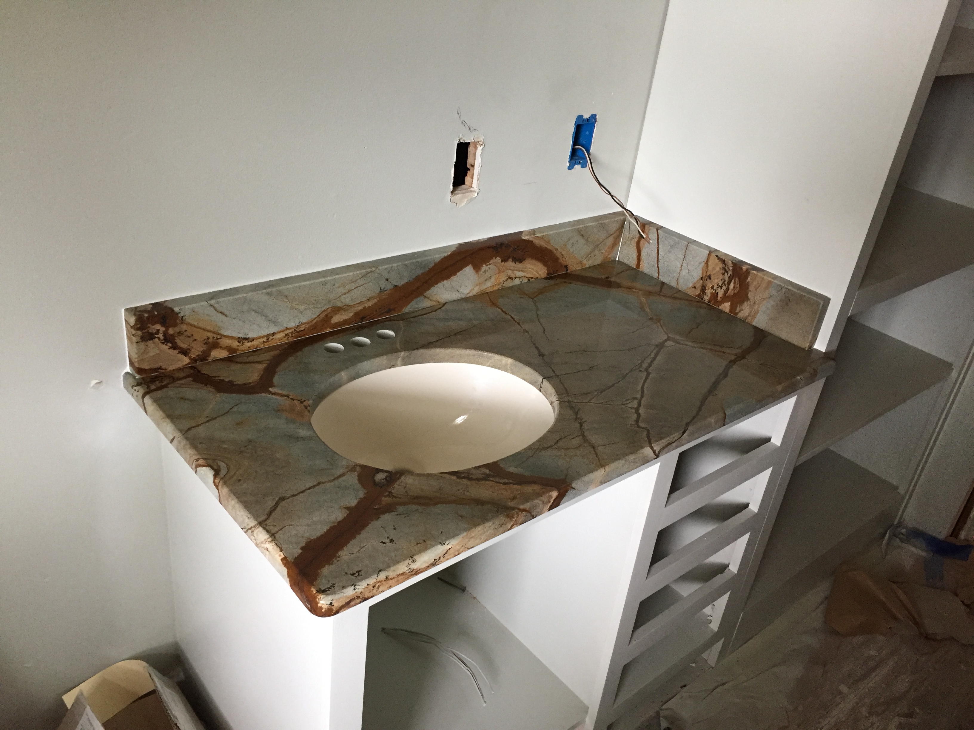 ASSOCIATIONS | Italian Granite | United States