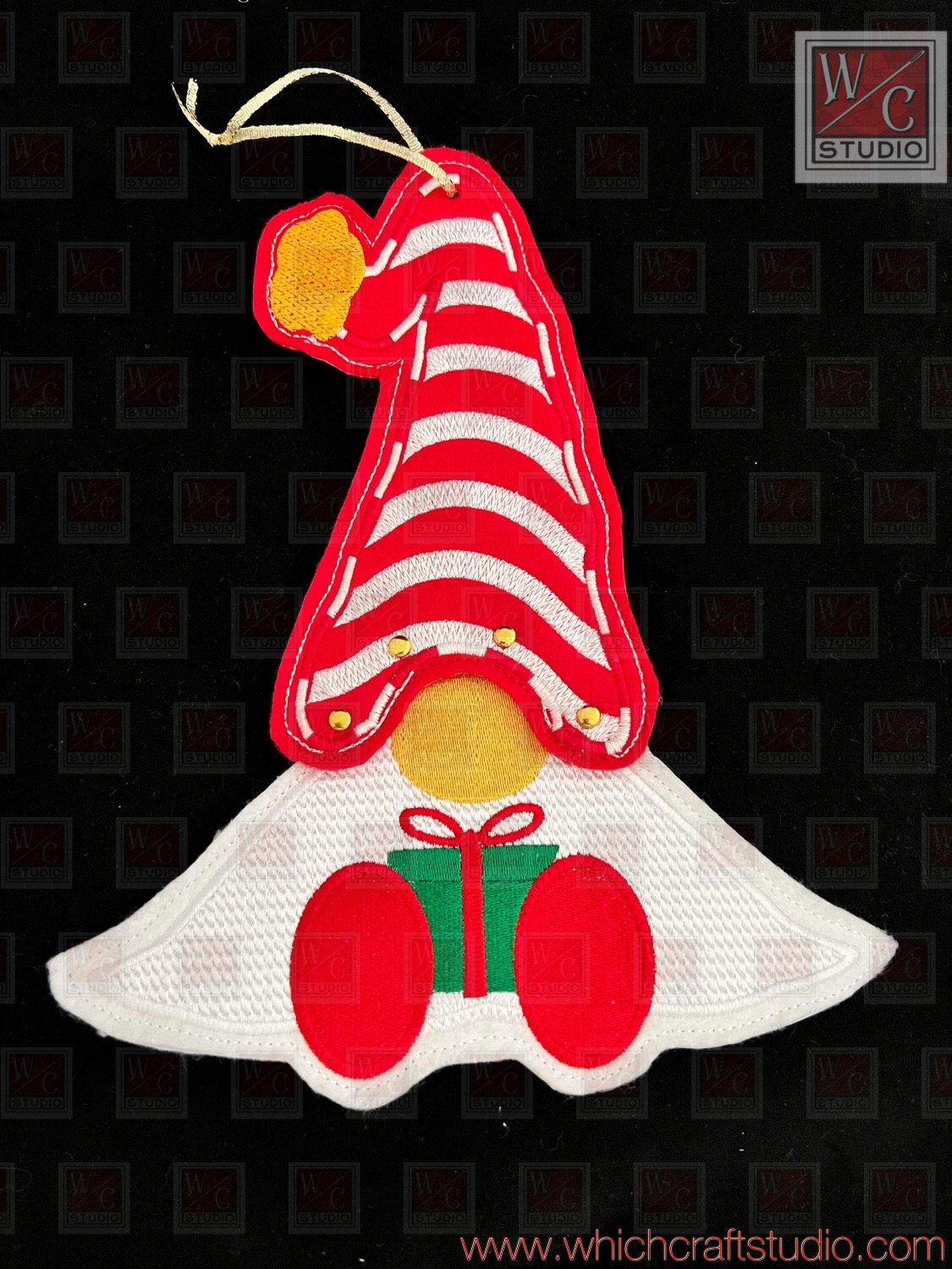 Digital Hanger Hanging Gnome4x4. Digital Embroidery Files