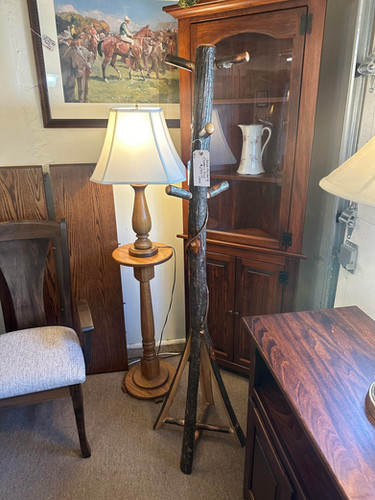 Hickory Clothes Tree (Bark) | Milford Furniture