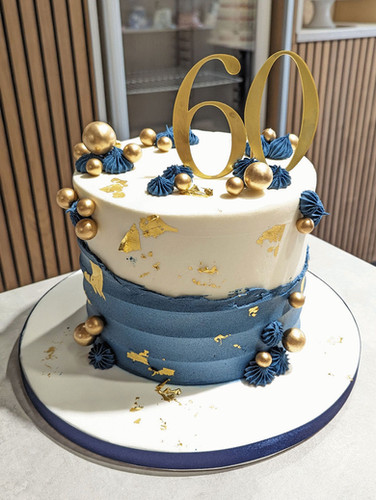 Blue and Gold Cake | create-a-cake